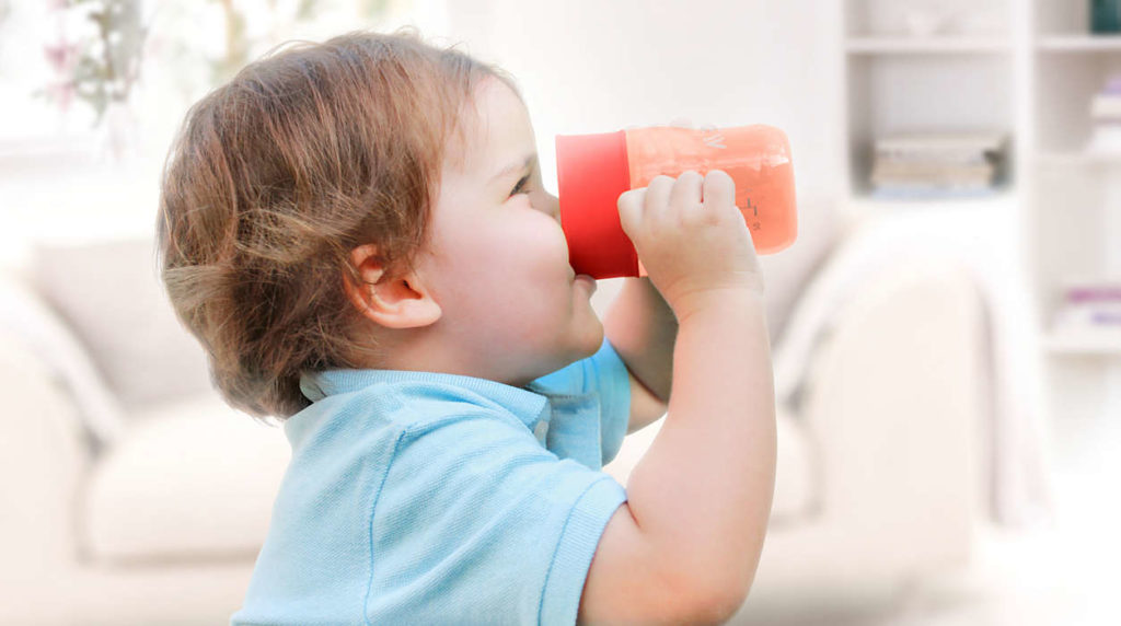9 Tips To Easily Transition From Bottle To Sippy Cup